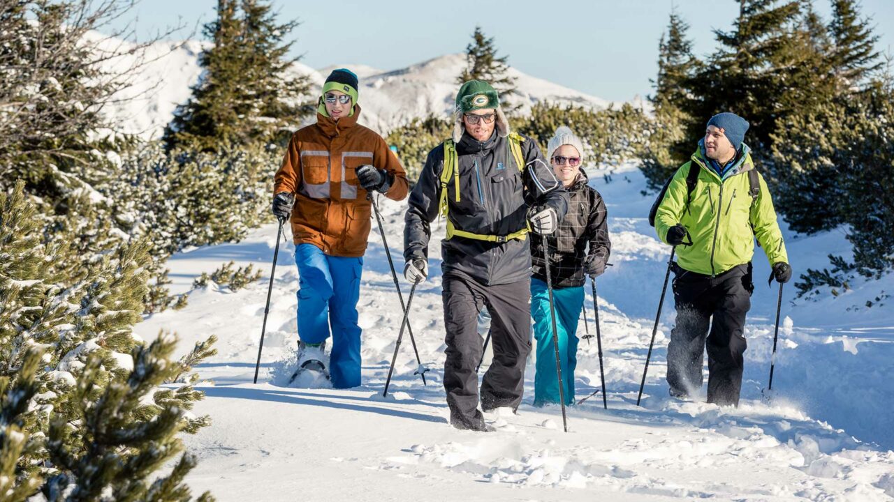 Rax Ausflug: Fahrplan und Betriebszeiten für die Saison 2023/24 ...